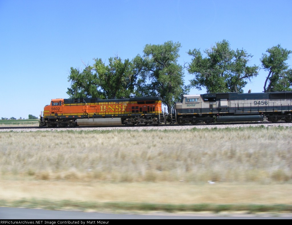 BNSF 5602